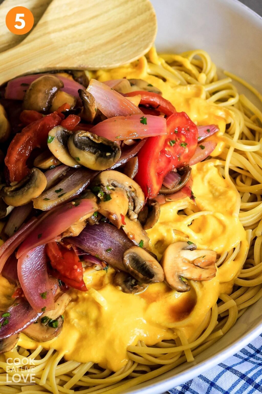 Tallarines a la Huancaina (Pasta Huancaina) - Cook Eat Live Love