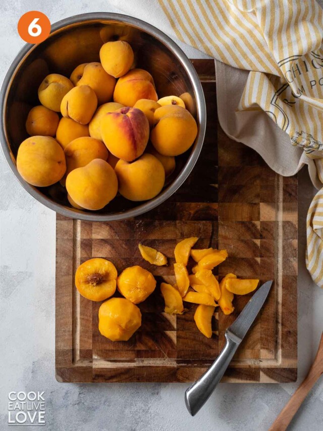 Southern Vegan Peach Cobbler Recipe - Cook Eat Live Love