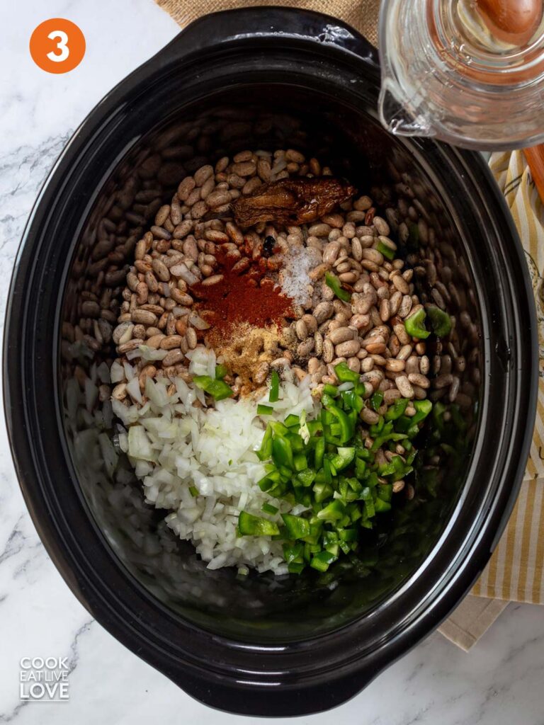 Easy Vegetarian Pinto Beans in the Slow Cooker - Cook Eat Live Love