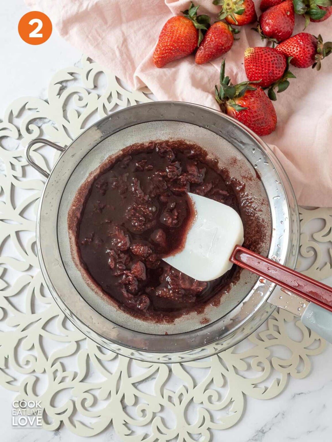 Homemade Strawberry Acai Refresher (Better Than Starbucks!) - Cook Eat ...